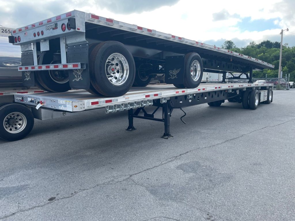 2023 Manac Trailers 48' FLATBED - Excel Trailers