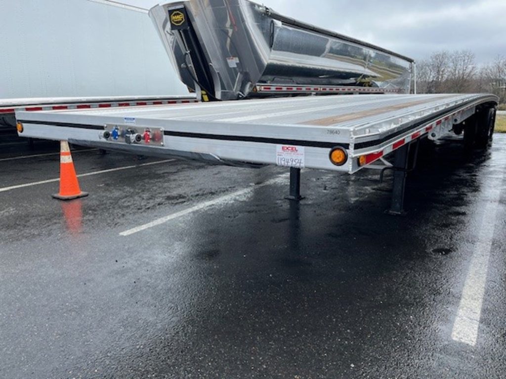 2024 Mac Trailer 53' FLATBED - Excel Trailers
