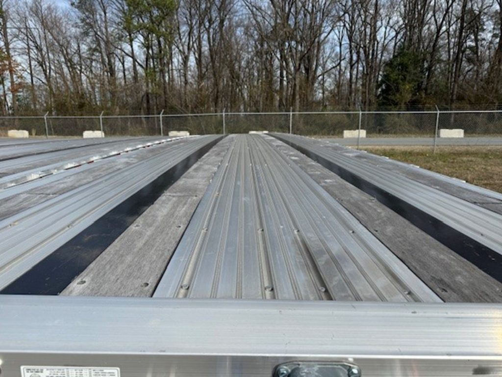 2023 Manac Trailers 48' FLATBED - Excel Trailers