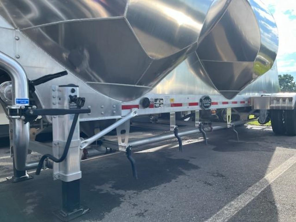 2024 MAC DRY BULK TANK - Excel Trailers