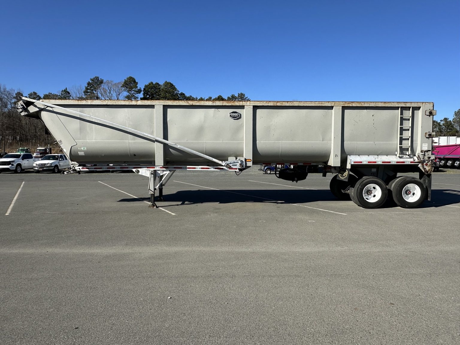 2017 MAC END DUMP - Excel Trailers