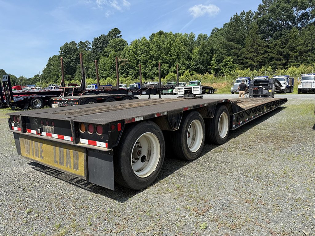 2017 Eager Beaver 50 GSLPT/LOWBOY - Excel Trailers